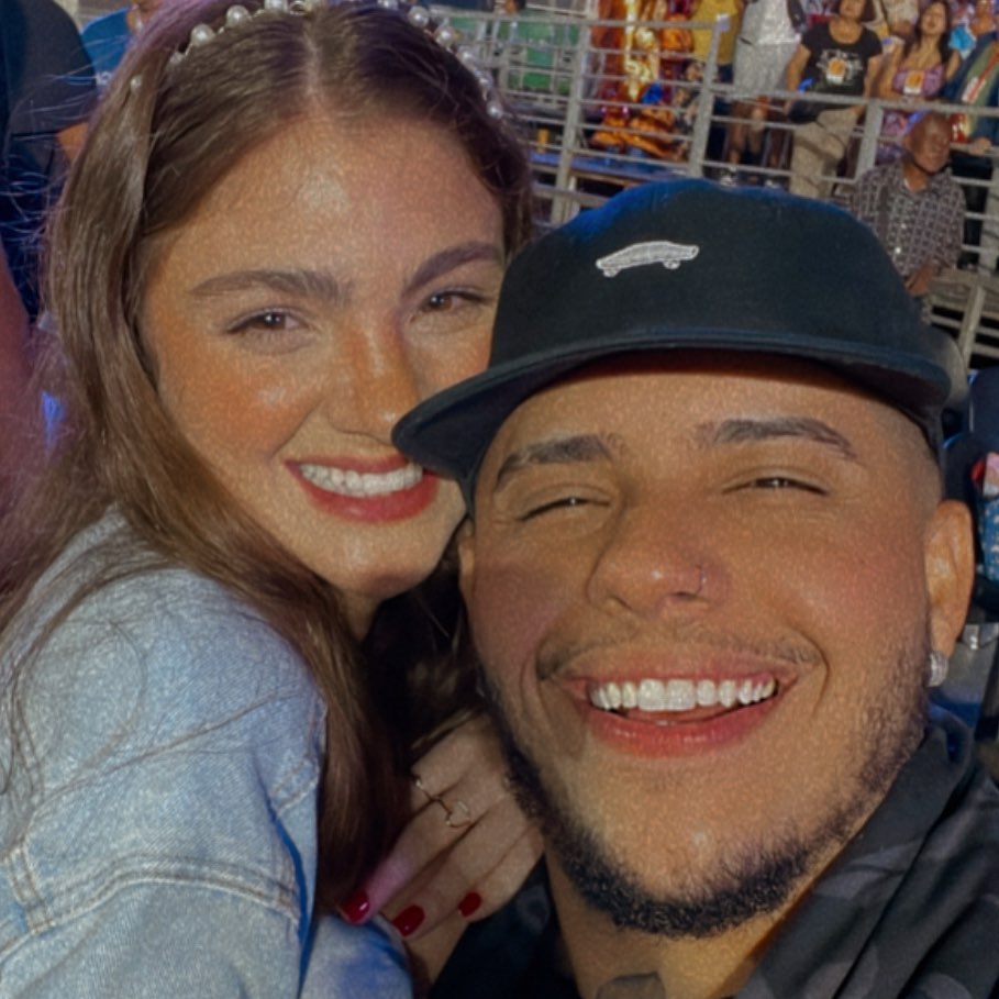 Petra de "Terra e Paixão", atriz Débora Ozório namora cantor: estão juntos desde 2021 - Zappeando