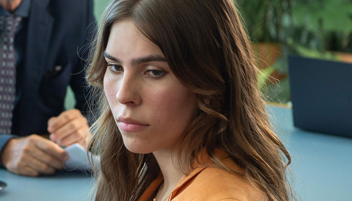 Mariana conta a Eliana que ouviu Teca dizer que Buba não é mulher em ...